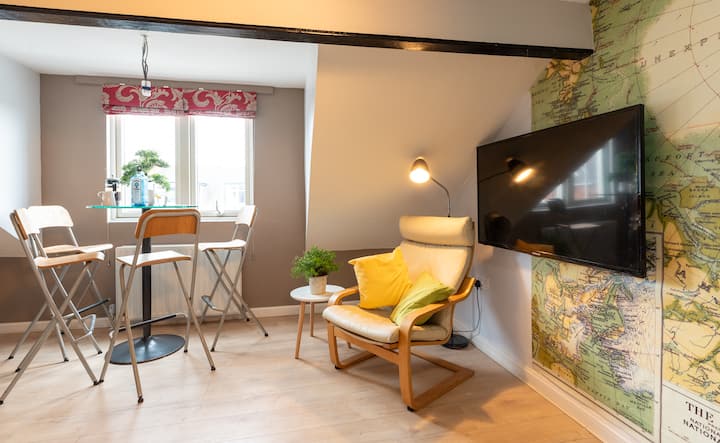Apartment 4: 1 Bedroom & Sofa Bed - Wetherby