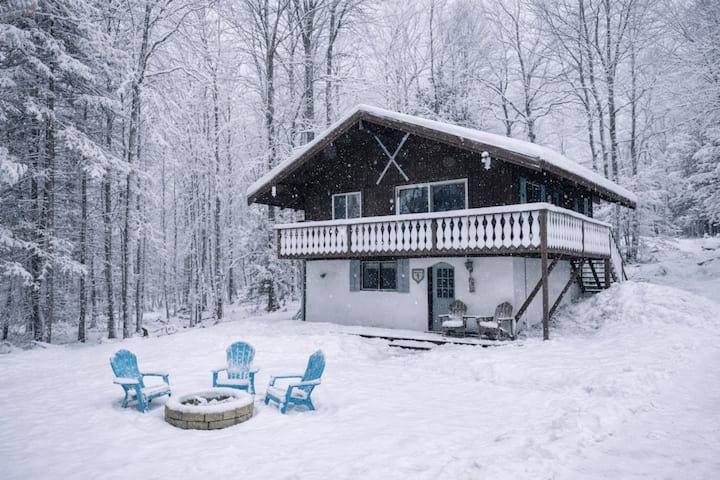 Newly Renovated Chalet - Jackson, NH