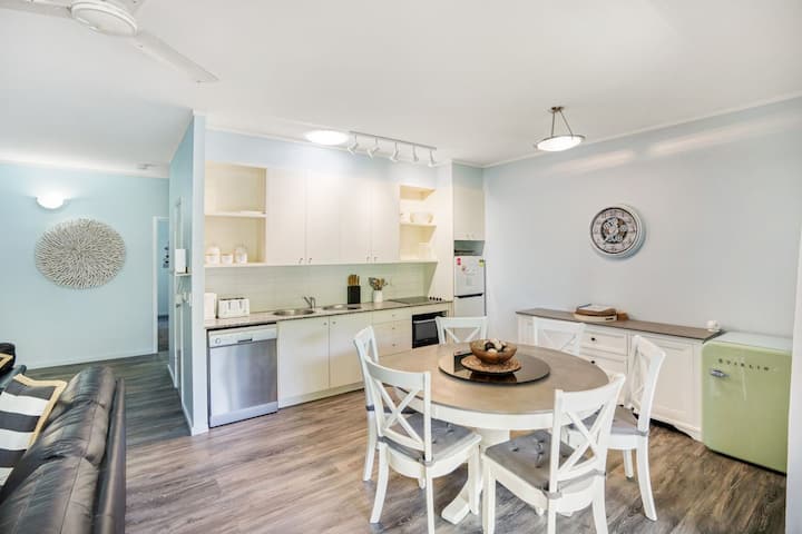 Baden 58 - Rainbow Shores - 