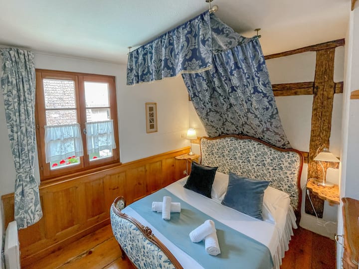 Cozy Cocoon In Riquewihr - Ribeauvillé
