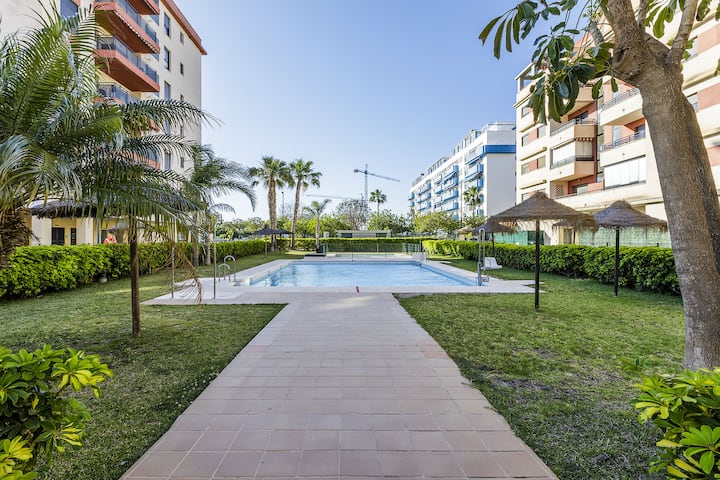 A&n Sea View Penthouse With Large Terrace & Pool – - Torre del Mar