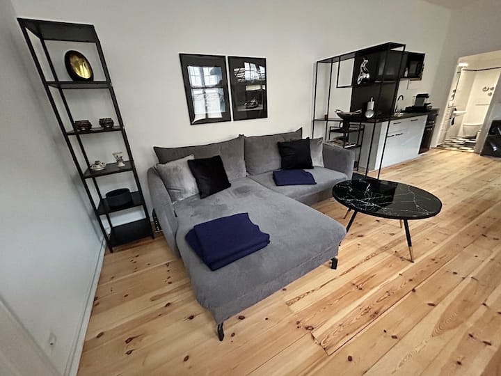 Linde18 Bed&desk (264937) - ポツダム