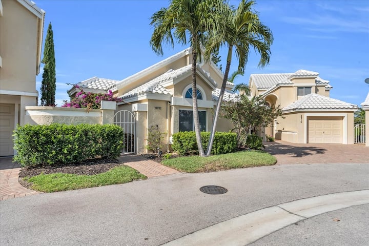Welcome To Your Bonita Springs Lakeside Paradise! - Bonita Springs, FL