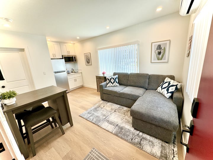 Burbank Comfort Near Studios & Hollywood Lifestyle - 버뱅크