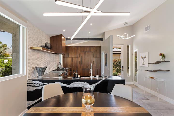 Harriet's Hideaway Modern Luxury - Palm Springs, CA