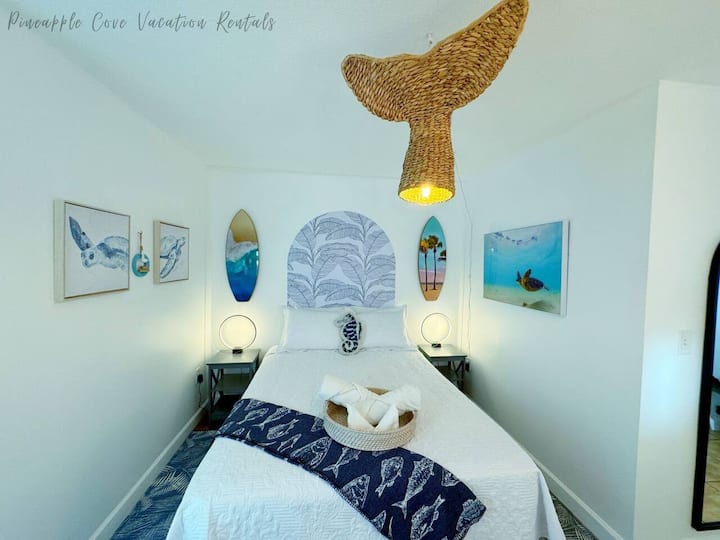 Corner Studio | Updated + Pool + Walk To Beach - Treasure Island, FL