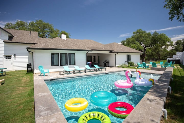 Luxe Home W/ Pool On 7 Acres - Dripping Springs, TX