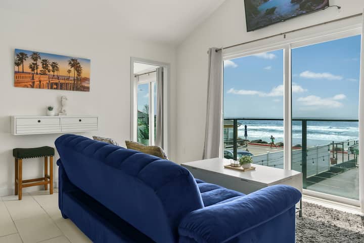 Stunning Oceanfront 2 Bedroom ~ Getaway In Style~ - Oceanside, CA