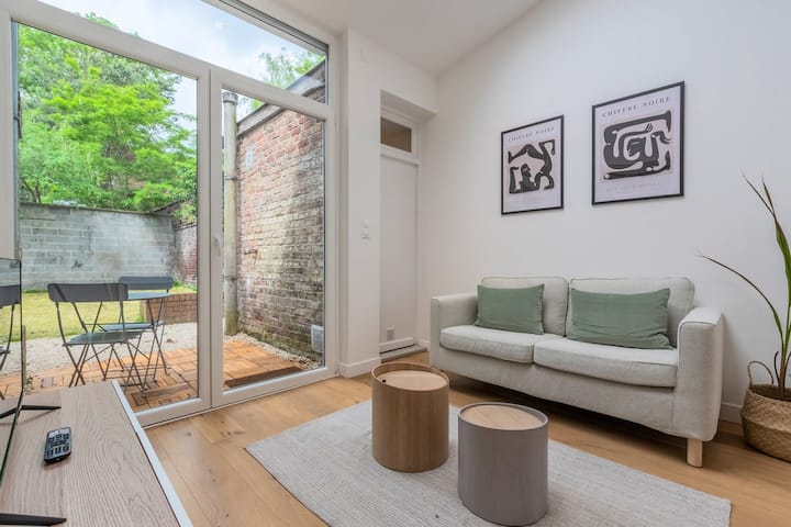 Appartement Une Chambre Avec Jardin, Proche Tram - Halluin