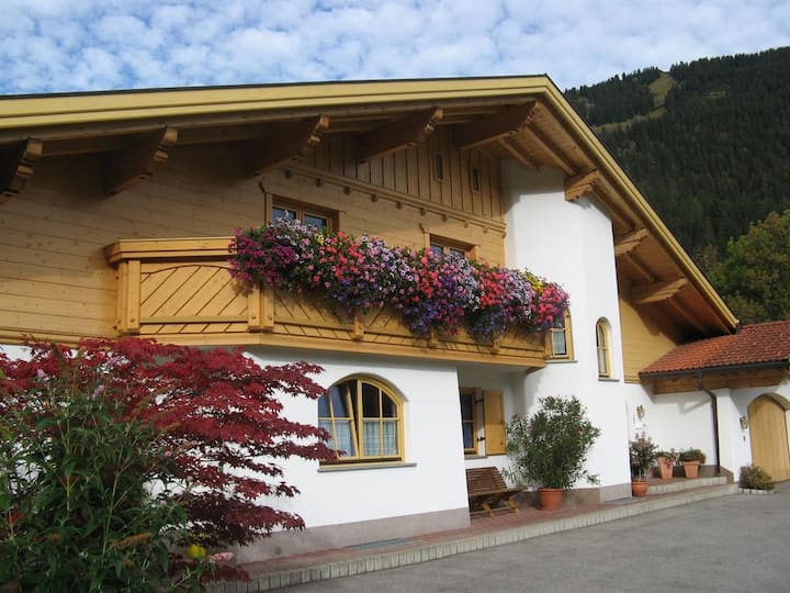 Ferienwohnung 1 - Elbigenalp
