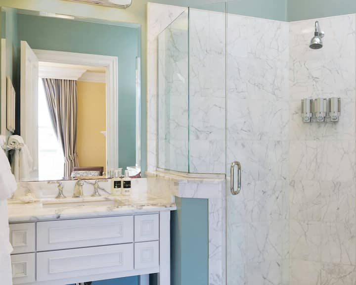 Marble Bath, Soaking Tub – Even A Fireplace - Santa Cruz, CA