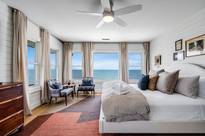 Northshore Beach Estate - Salt Water Pool- Hot Tub - Kingsville
