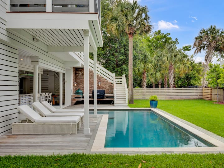 Sullivans Local! | 1307 Cove Avenue By Avantstay - Sullivan's Island, SC