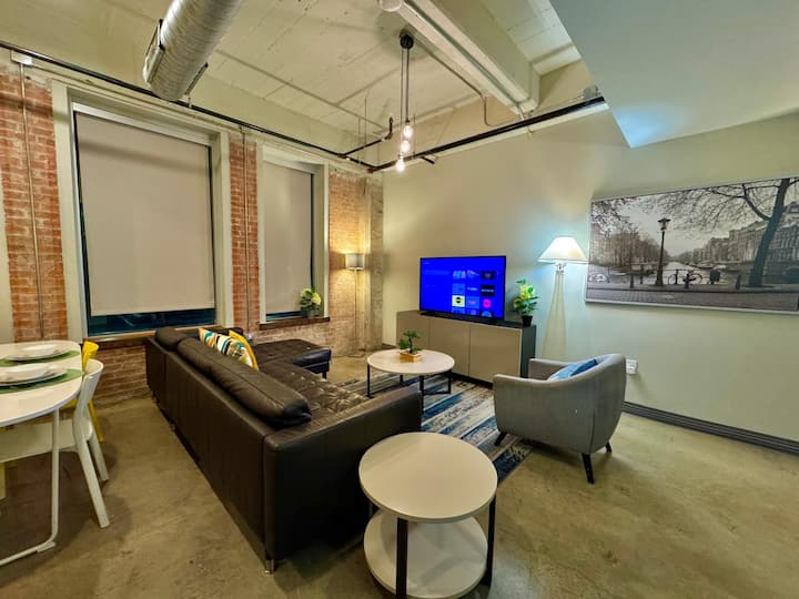 2 Bedroom/bathroom In Downtown Dallas - Midway Hollow - Dallas