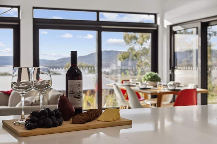 Snowy Heights - Jindabyne