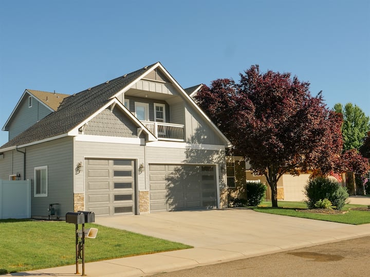 Bear Creek Park |Large Home | Roaring Springs | Th - Meridian, ID