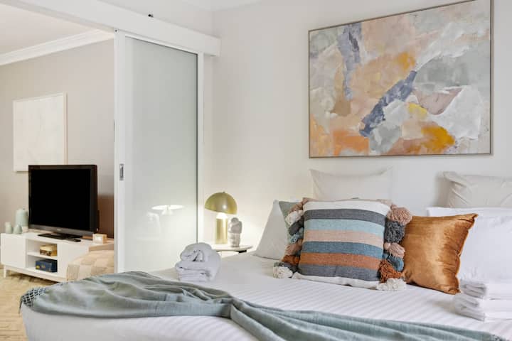 Urban Oasis Apartment - Mount Pleasant