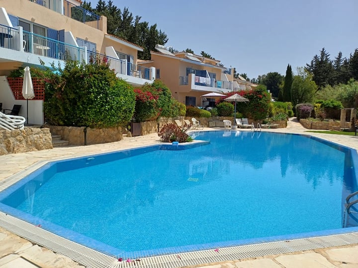 Paradise Gardens - Superb, Large 3 Bed 2 Bath Apt - Paphos
