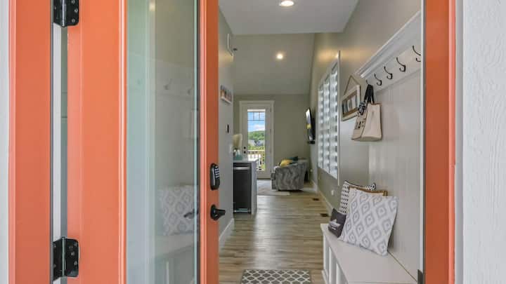 Harbor Me Away - Harbor Inn - Illini State Park, Marseilles