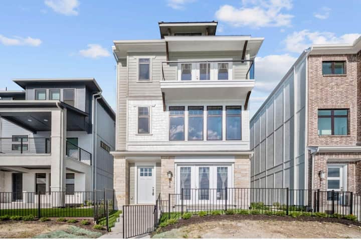 Waterfront Lake House In Rowlett - 갈랜드