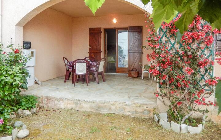 1 Bedroom Lovely Apartment In Calcatoggio - Calcatoggio