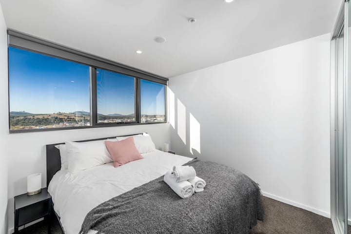 Black Mountain Views In Coombs Act - Canberra