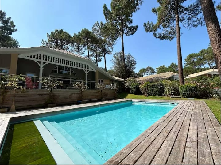 Villa Standing 10pers / Piscine Chauffée Privée - Lacanau