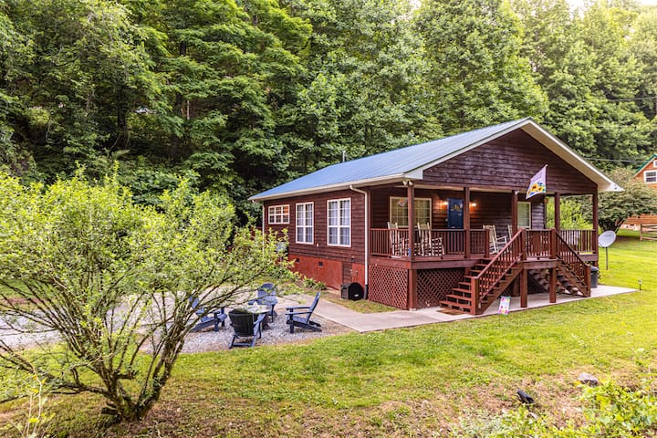 Diamond Creek Cabin-5 Min To Downtown & Waterfalls - Bryson City, NC