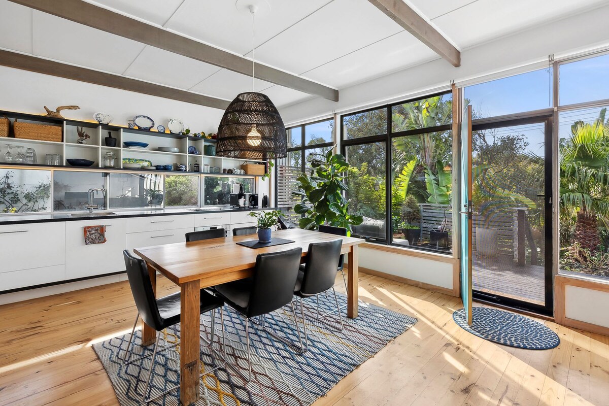 Sanctuaire du jardin de Jan Juc, à quelques pas du surf - Maisons à ...