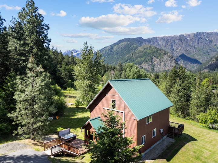 Prime Location For Mountain Magic - Leavenworth, WA