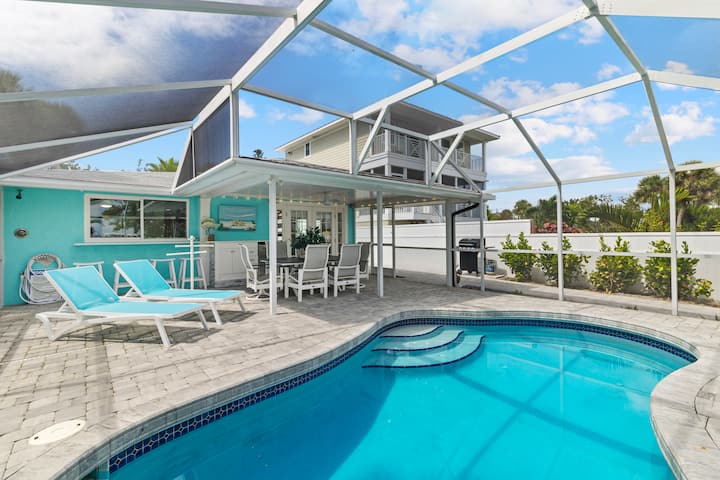 Island Pool Home, Beach, Dock, Bay, Boating & Fish - Englewood, FL