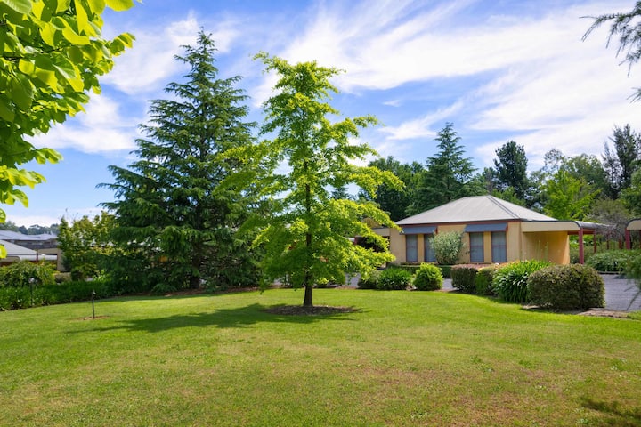 Melview Greens - Two-bedroom Apartment - Orange