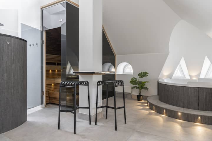 Glorious Penthouse With Private Sauna And Jacuzzi - Helsinki