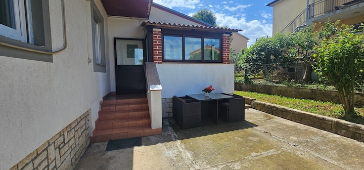 Apartment Illary - Pješčana Uvala