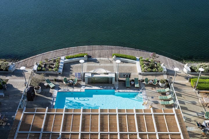 2 Double Water View Room At Grand Bay Sf Hotel - San Mateo, CA