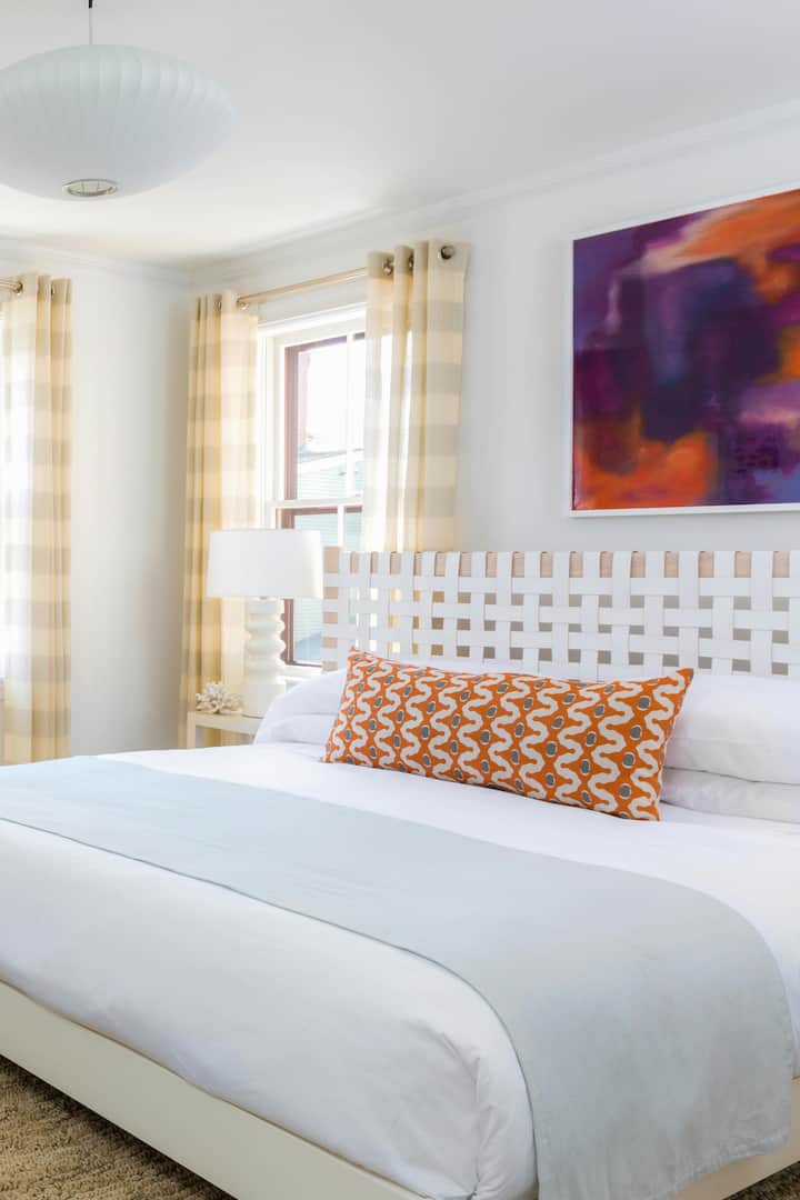 Fresh, Modern Design And Low-key Luxury - Nantucket