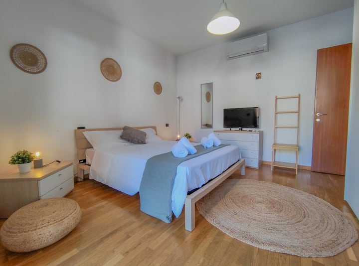 Charming Central With Terrace, 5 Minutes Beach - Porto Civitanova