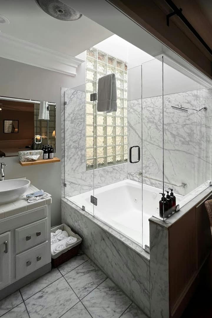 Natural Light & Borrowable Beach Gear - Newport Beach, CA