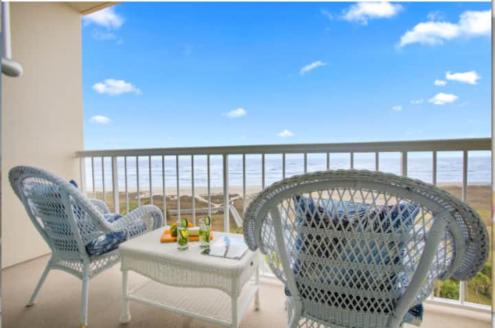 "Beachfront Breeze" At The Galvestonian! - Texas City, TX