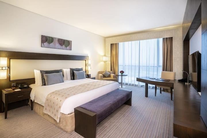Superior King Room Near Fujairah Mall - Fujairah