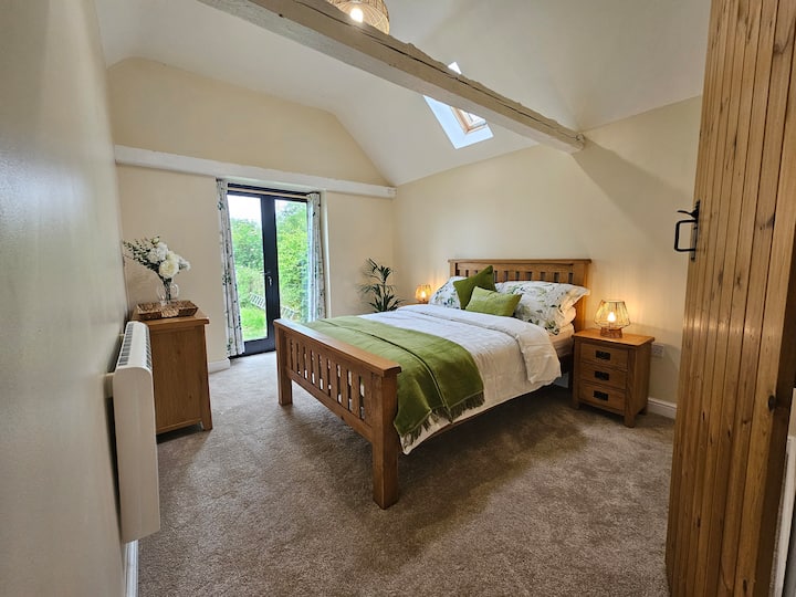 Lilys Cottage - Sleeps 2 - Pet Friendly - Stowmarket