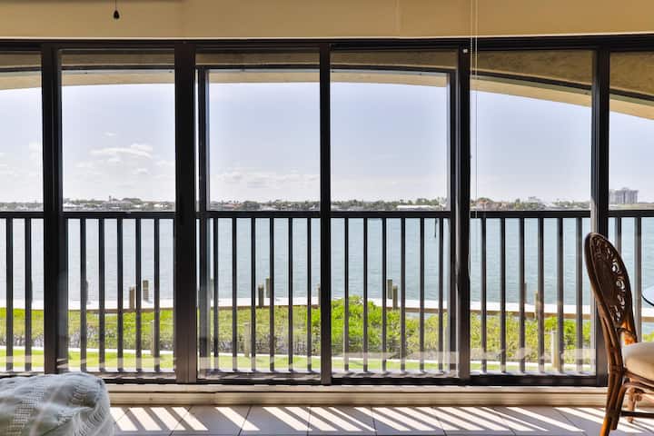 2/2 Riverfront Condo At Bouchelle Island - New Smyrna Beach, FL