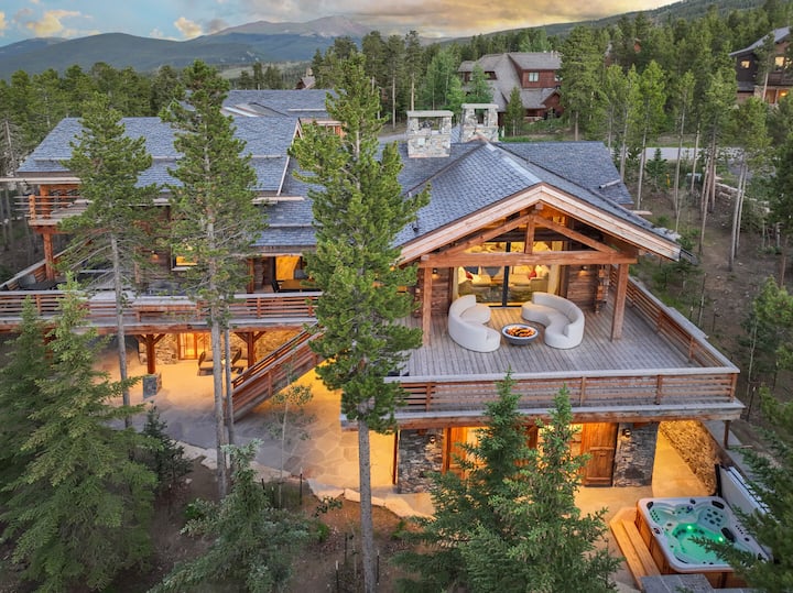 Exquisite European Ski-in Ski-out Masterpiece! - Breckenridge, CO