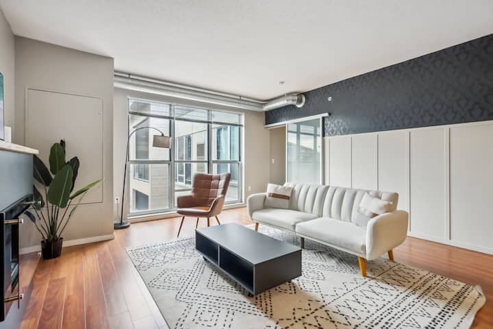 Cozysuites 2br Mill District With Pool, Gym # 01 - Minneapolis