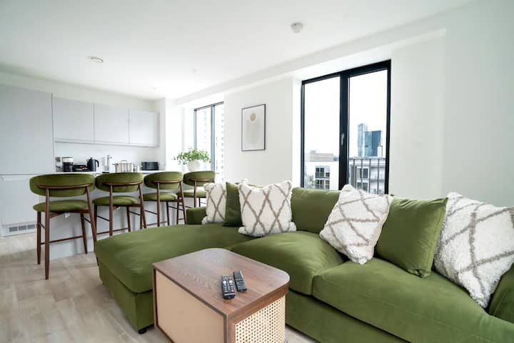 Organika Suite & 2br Luxury W/ Skyline Views & Gym - Manchester