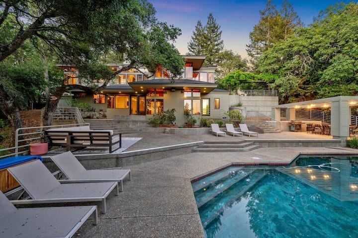 Titan: Theater, Heated Pool, Gym, Billiards - Calistoga, CA