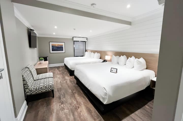 Colonial Hotel & Suites - Double King - Grand Bend