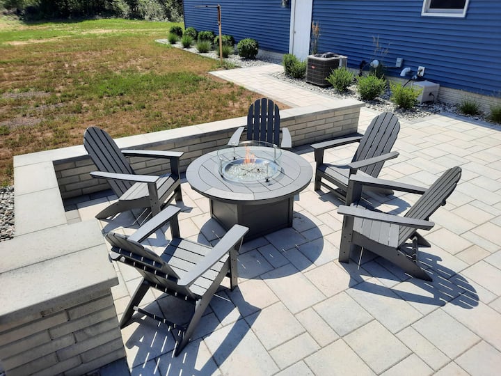 Bears Den - Walk To Glen Lake And Hot Tub! - Glen Arbor, MI