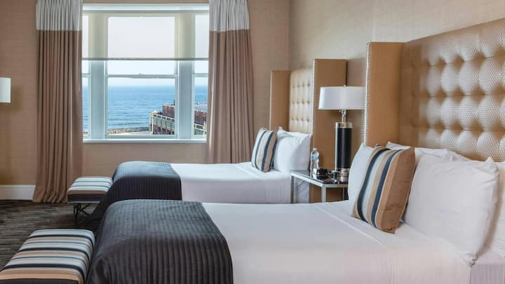 Steps From The Famous Asbury Park Boardwalk - Bradley Beach, NJ