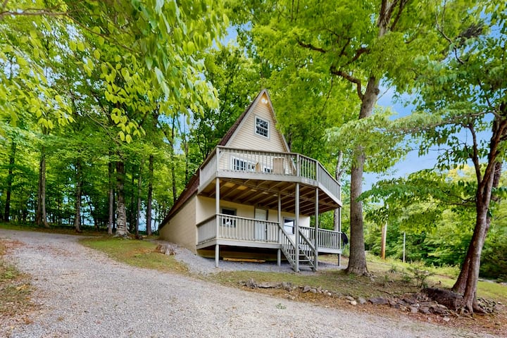 Comfy A-frame Cabin With Deck, Gas Grill, & Wi-fi - Chuck Swan State Forest, Sharps Chapel